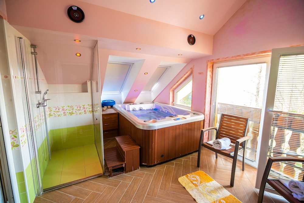 Luxury Apartment Ana With Hot Tub - Slowenien