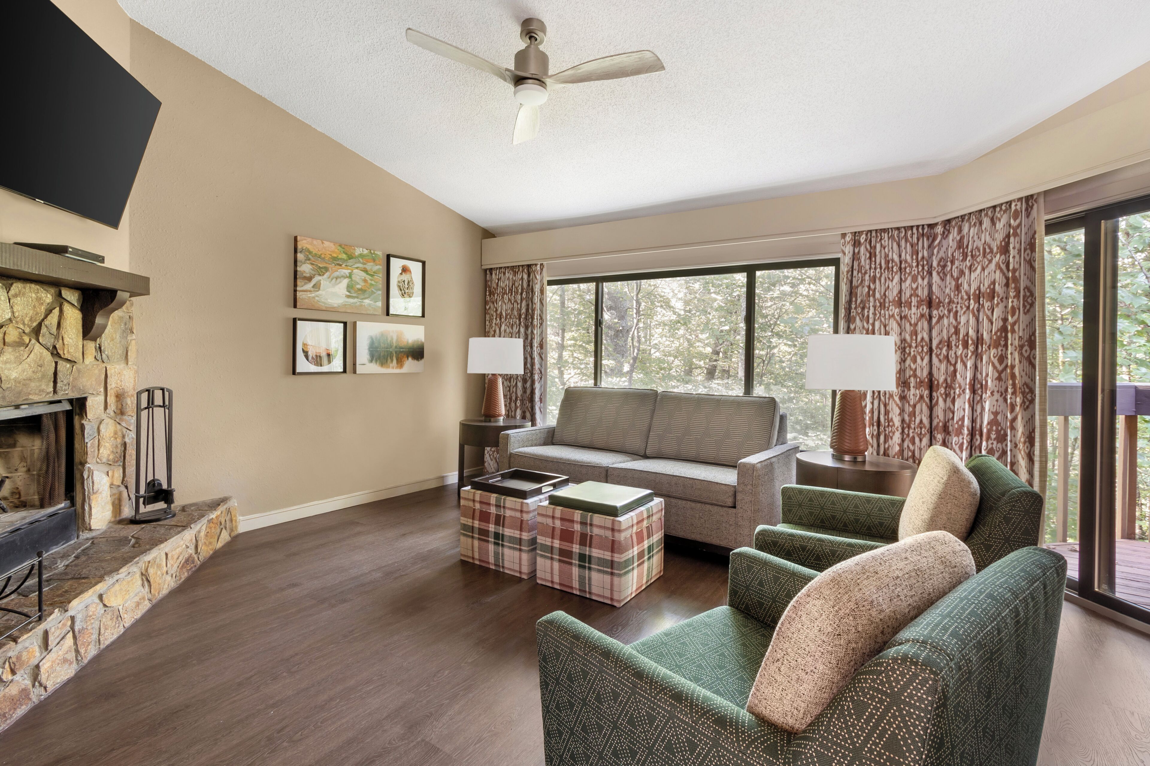 Get Ready For Adventure! 3 Pools, Free Parking, Minutes To Ski Sapphire Valley - Cashiers