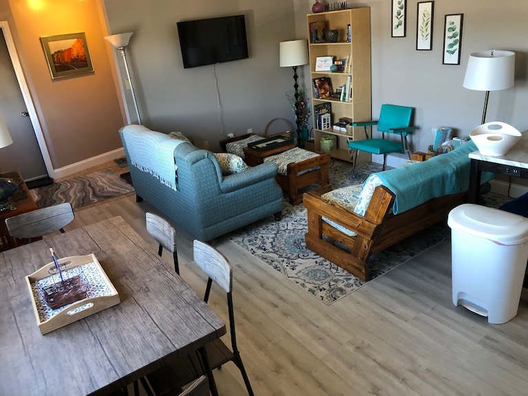 Dwntwn Houghton Oasis-pvt Prkg,1/2 Blk From Mainstreet, 1.5 Blk From Waterfront. - Houghton, MI