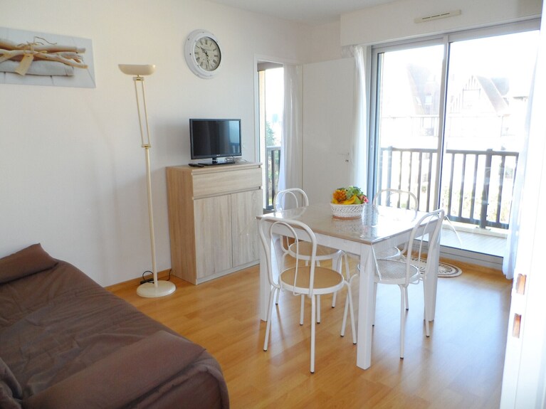 Cabourg: 1-bedroom Apartment Near Beach With Pool And Parking - Normandy