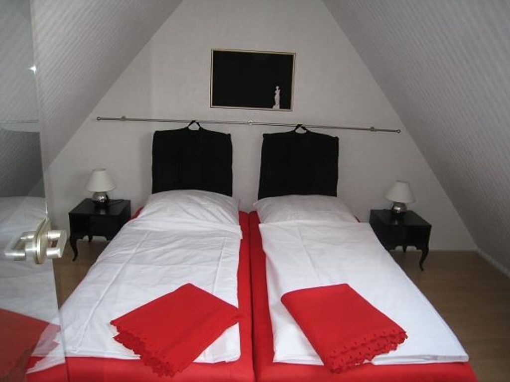 Ferienwohnung Stadt-trafo - Maisonette-fewo, Dusche, 2 Schlafzimmer - Schwerin