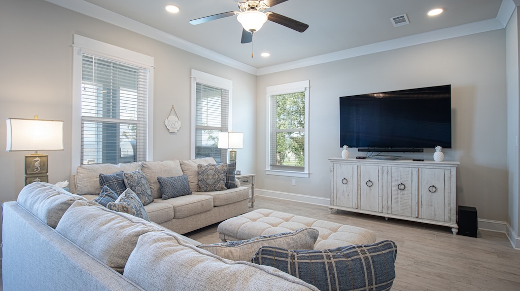 Blue Pelican 2 Beachfront Vacation Rental Home - 比洛克西