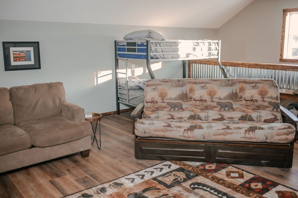 Beautiful, Cozy Loft In Devils Lake! - Devils Lake, ND