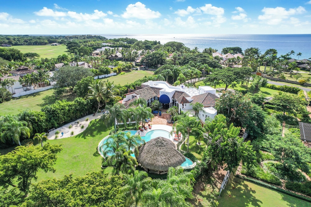 5-star Villa For Rent In Moroccan-style - La Romana