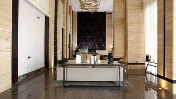 Roupas de cama premium, frigobar, Wi-Fi de cortesia, roupa de cama