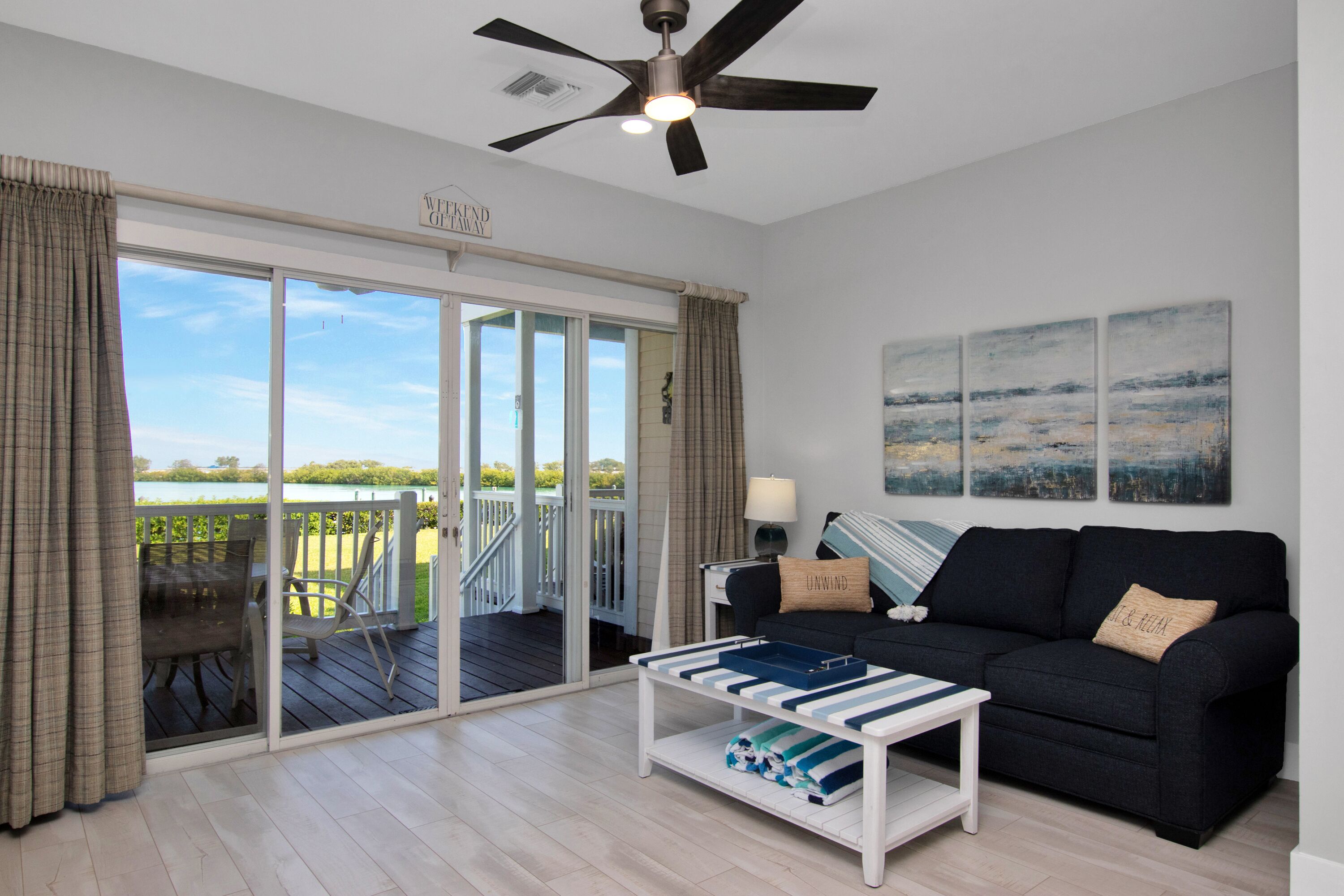 Majestic Marina View- 2/2.5 Townhome Looking Over Hawks Cay Marina. - Curry Hammock State Park, Marathon