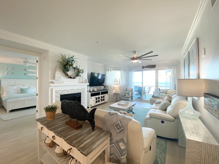 Ocean Vistas Condo 402 Ocean Views, Ocean Front Pool And Beach Access - Daytona Beach, FL