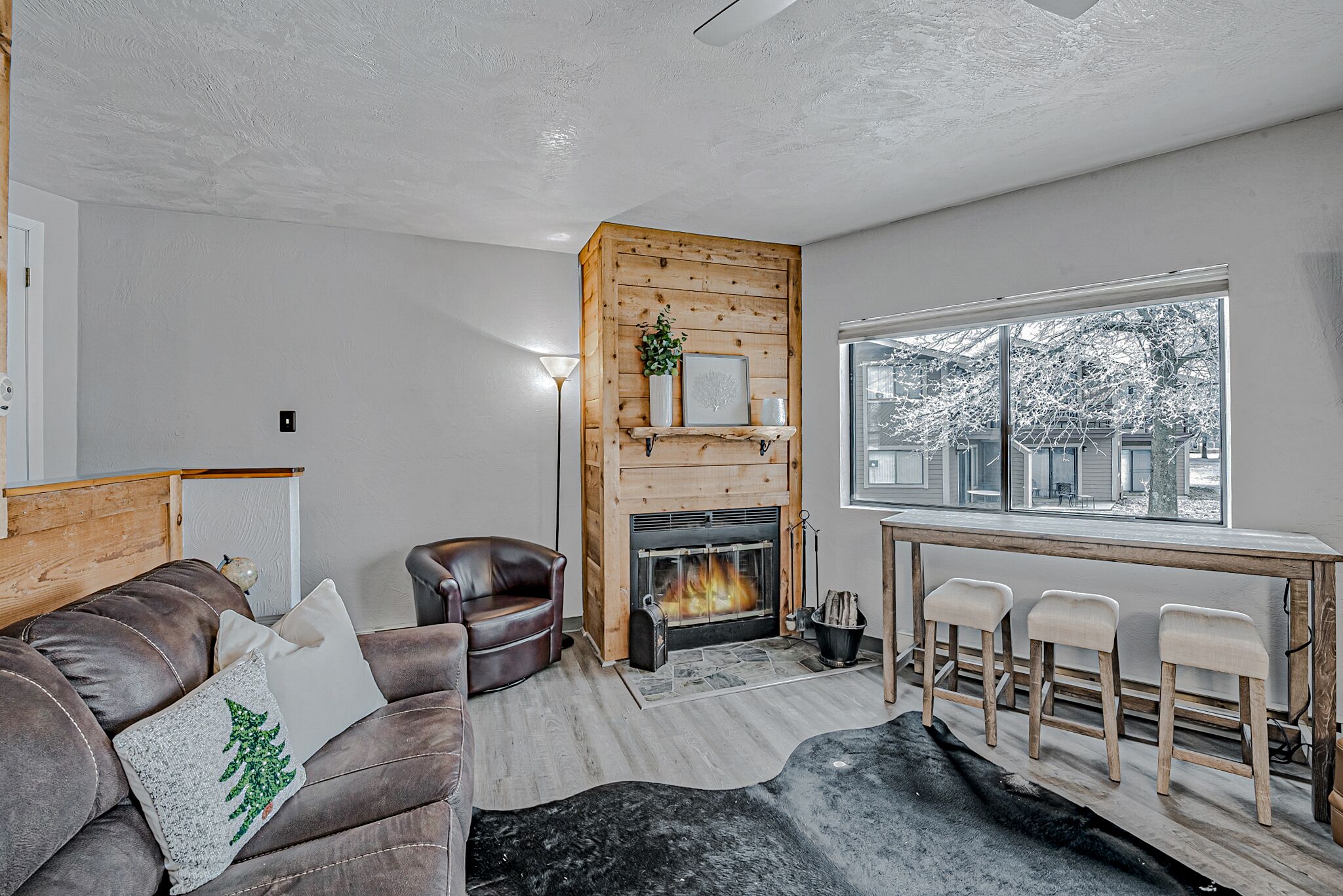 Cozy, Lake View Condo In Hidden Valley With Ski Slope Access - Donegal, PA