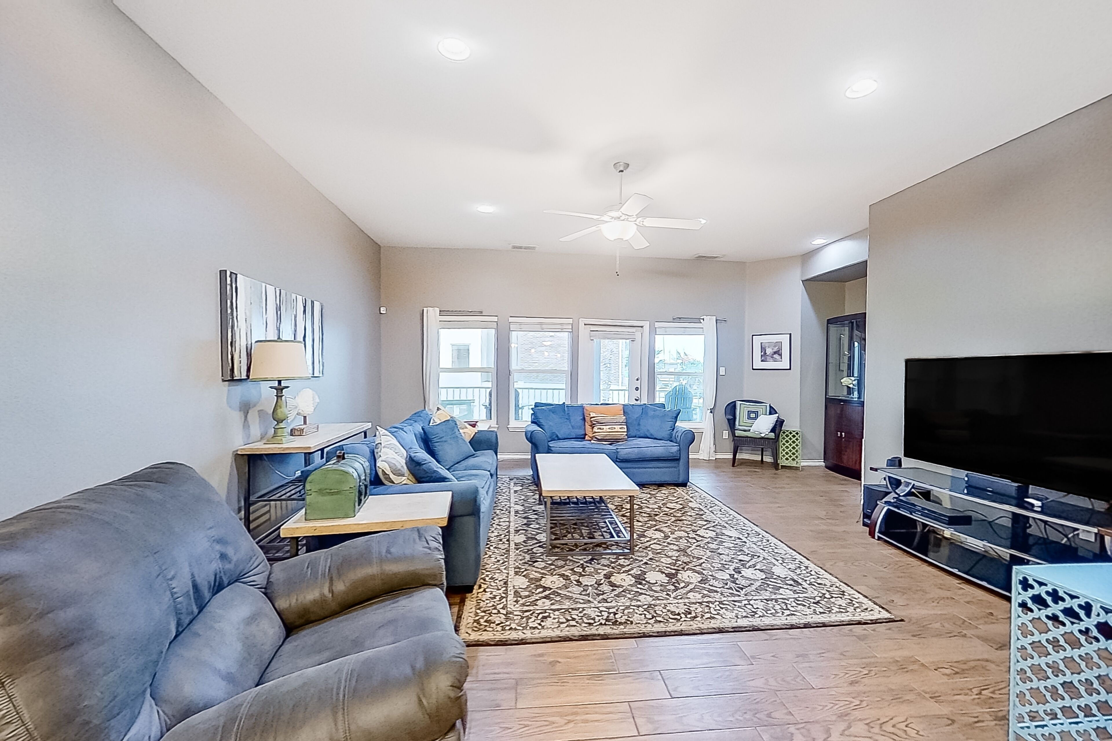 Dog-friendly Escape With Gulf View, Guest Suite, Pool & Spa - 200 To The Beach - Corpus Christi, TX