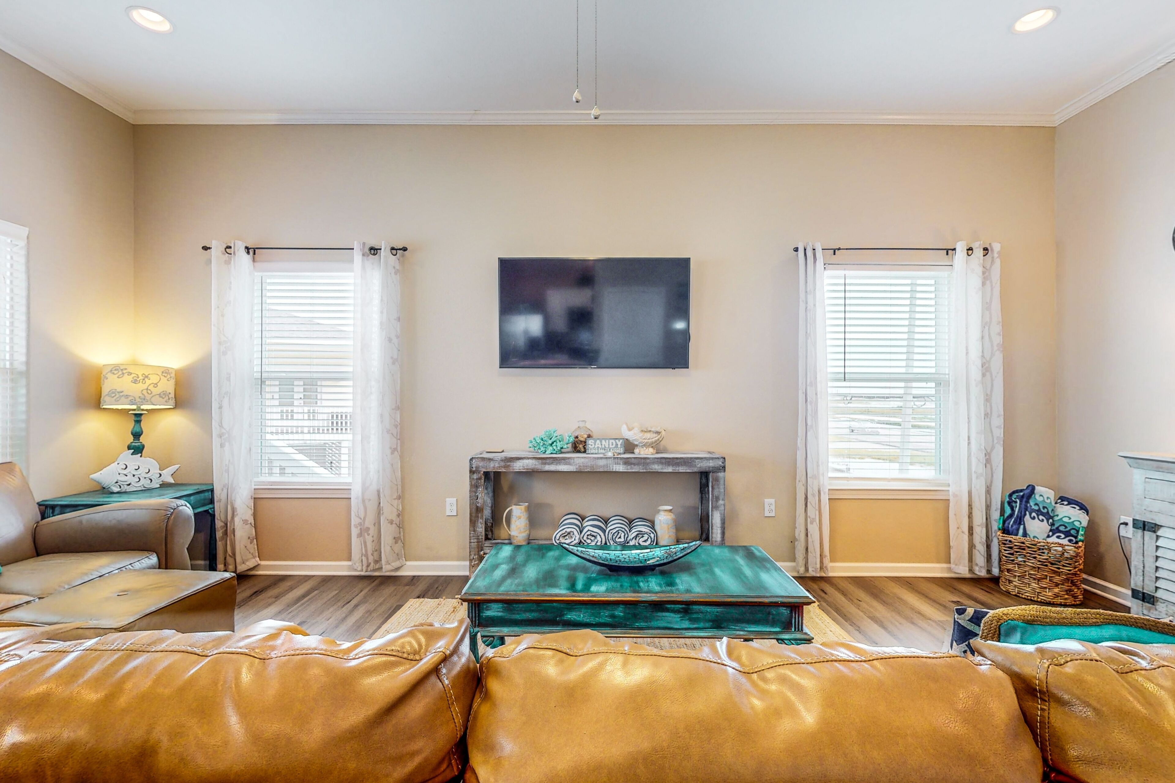 Coral Reef Coastal Home With Pool, Covered Deck,  Central Ac & W/d - Rockport, TX