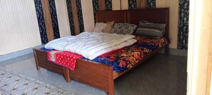 Quarto casal ou duplo standard | Ferros/tábuas de passar roupa