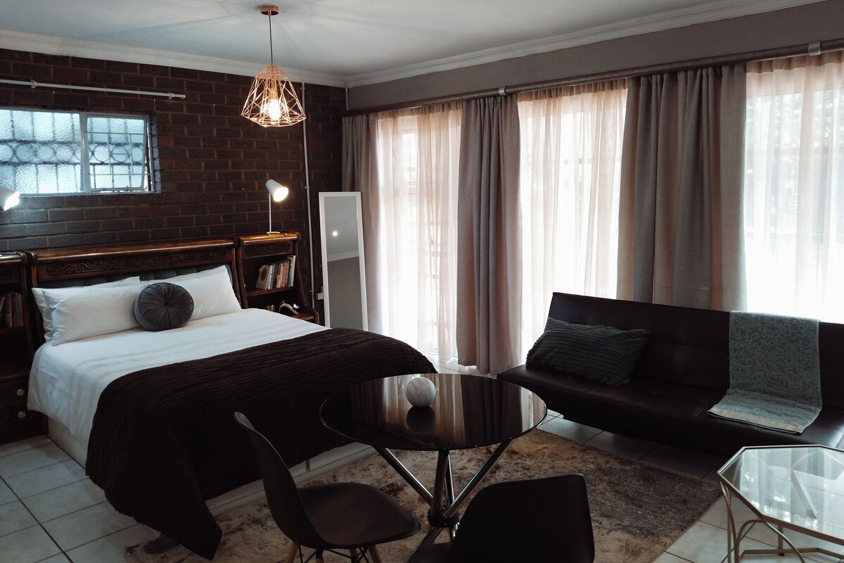 Quarto casal | 1 quarto, Wi-Fi de cortesia, roupa de cama
