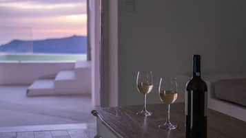 Quarto casal ou duplo lua de mel, 1 cama de casal | Cofres nos quartos, individualmente decorados