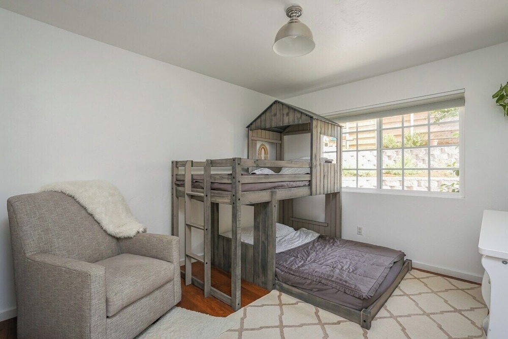 Family Retreat | Stunning Views | Modern Amenities - San Luis Obispo, CA
