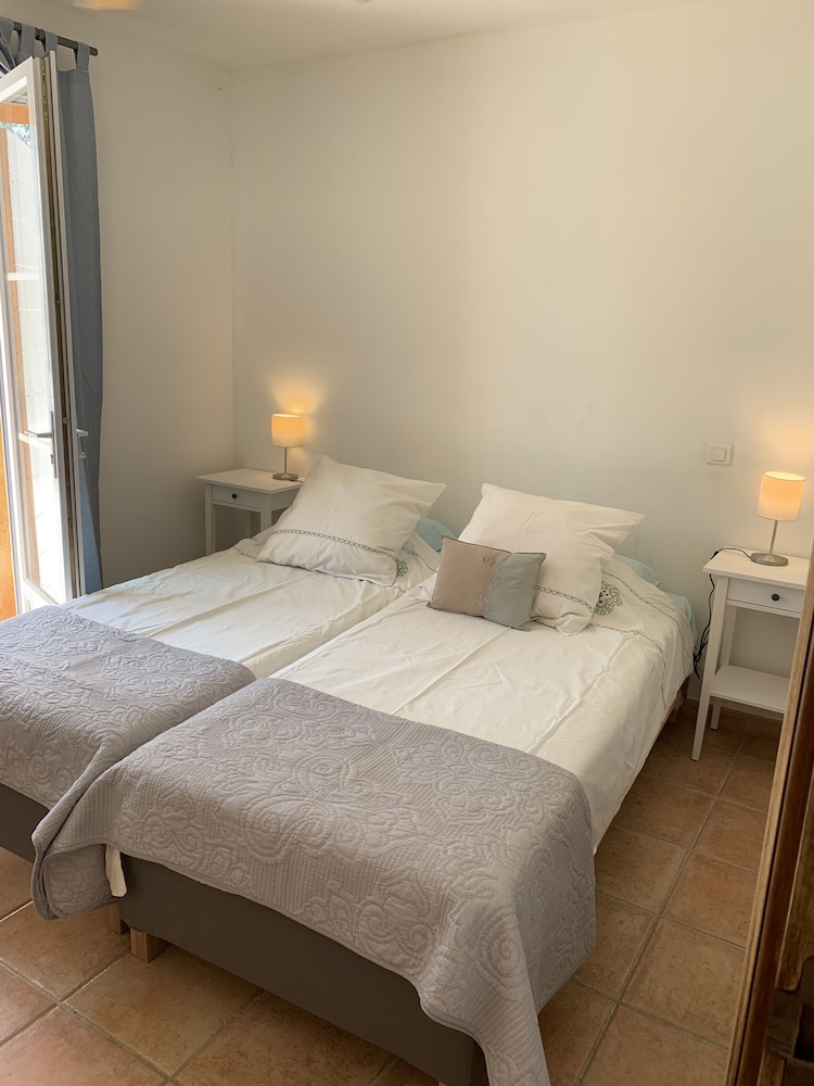 Charming Stonehouse W. Heated Pool, Privacy W. Views... - Le Thoronet