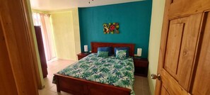 Apartamento família | Cortinas blackout, Wi-Fi de cortesia, roupa de cama