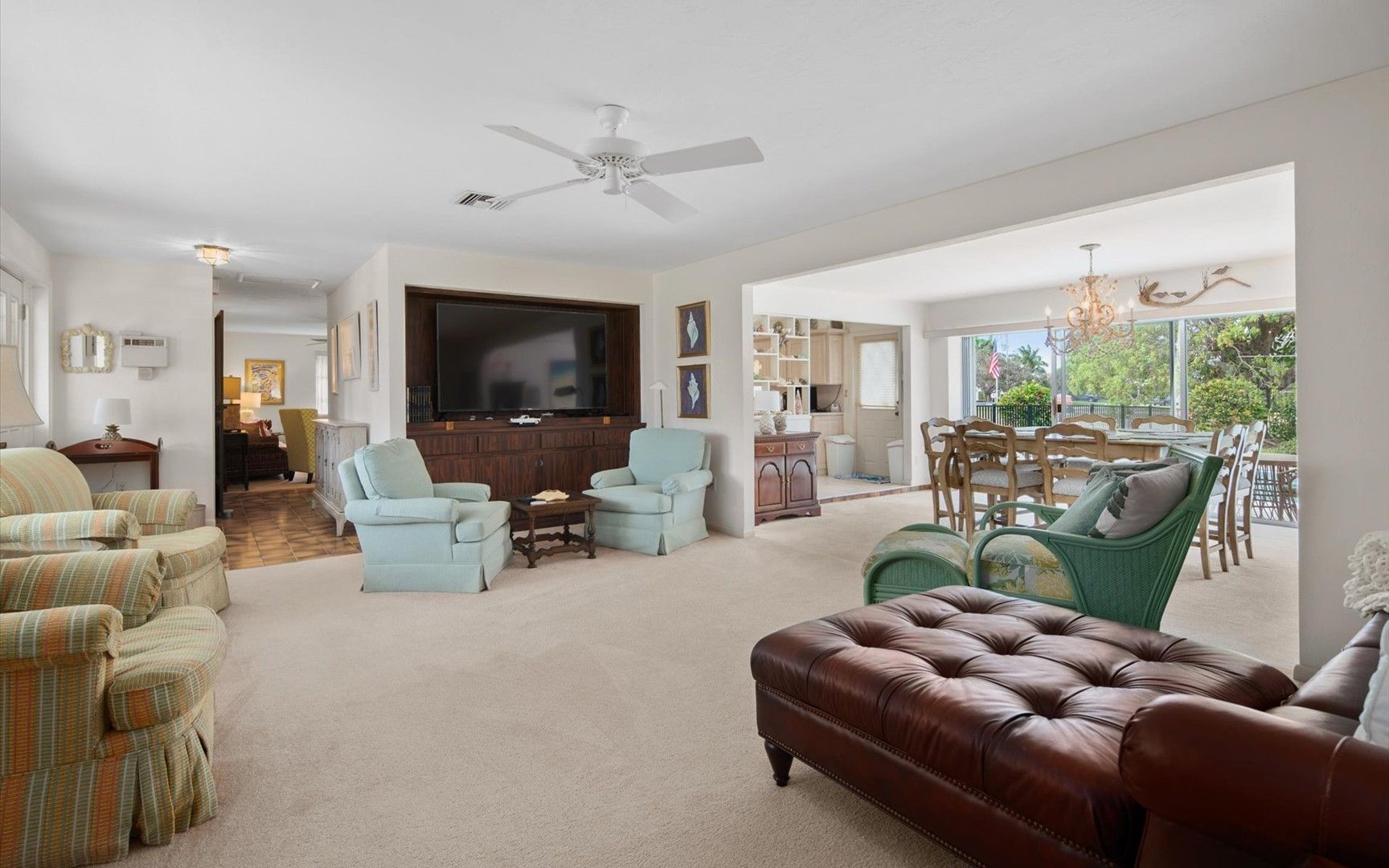 Delightful And Cozy Waterfront Single Family Home - Marco Island, FL