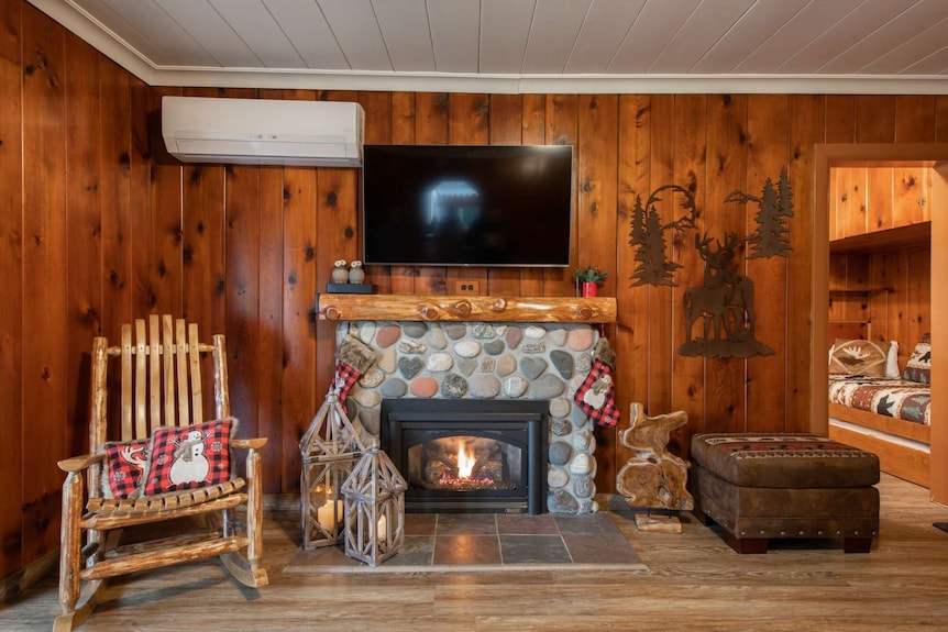 Koi Story Cabin - Lakefront, Near Bike Trail - Kent, WA