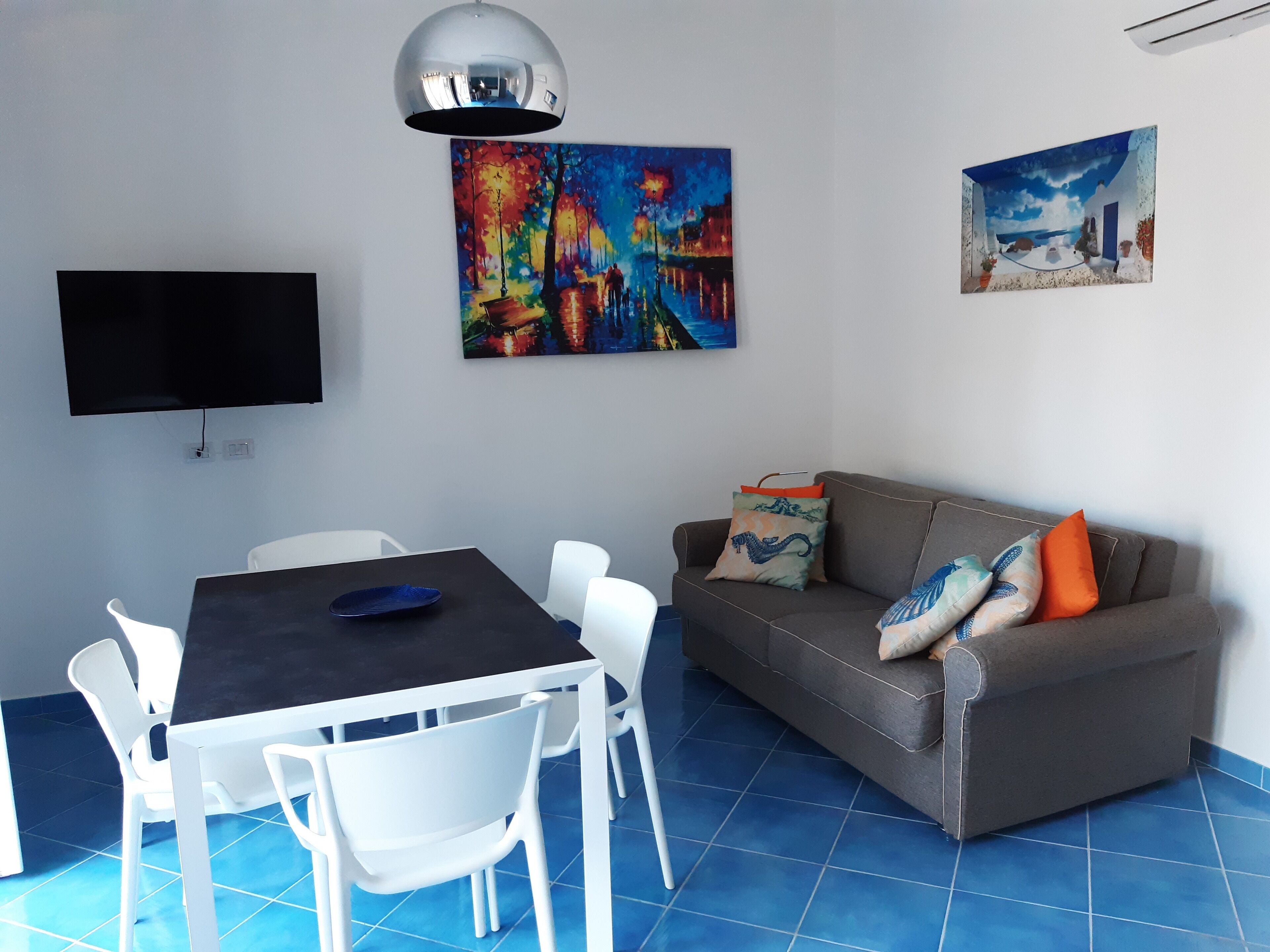 Elegant And Comfortable Apartment With Terrace And Swimming Pool - Procida
