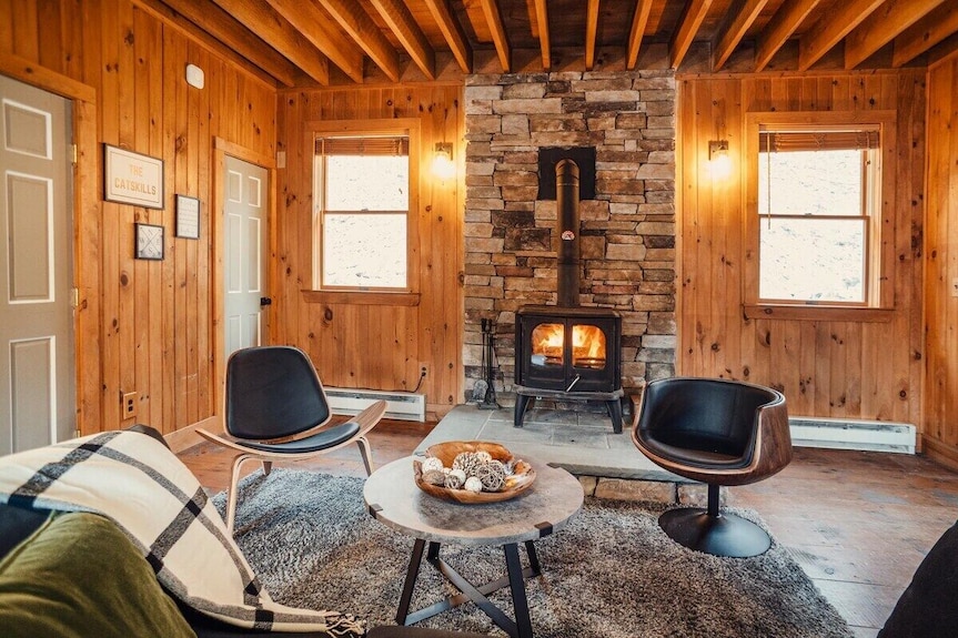 Breathtaking River Views · The Hawks Nest Cabin - Waterfront, Cuddebackville