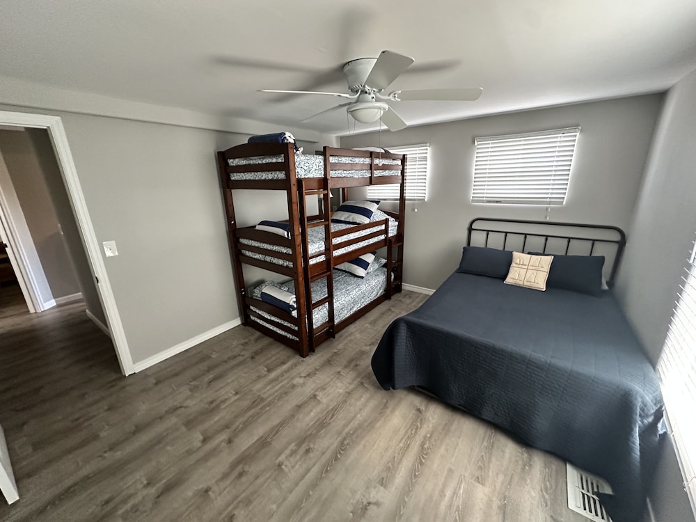 Island Beach Barn - Charming Vacation House With Bay/dock And Beach Access - Boca Grande, FL