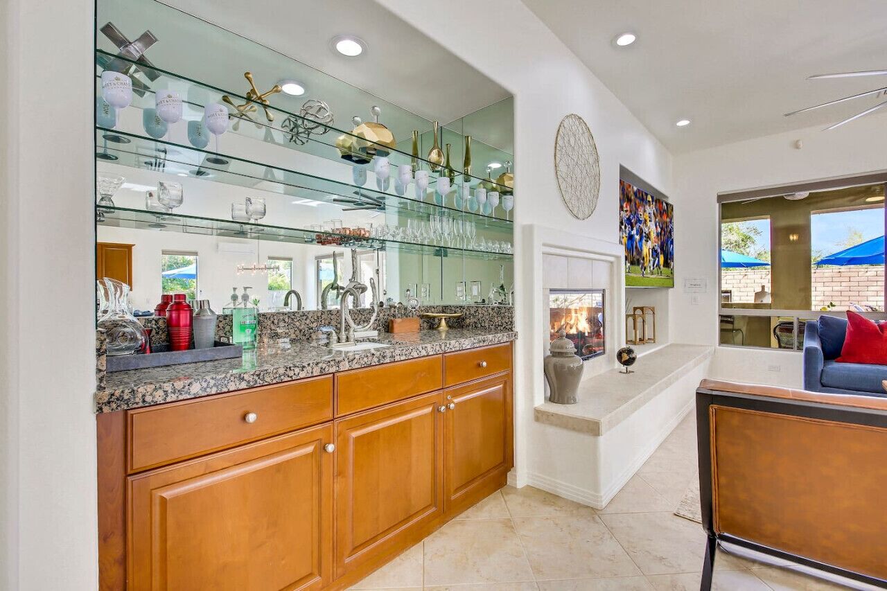 Back In Black/goliath Pool - Bermuda Dunes, CA