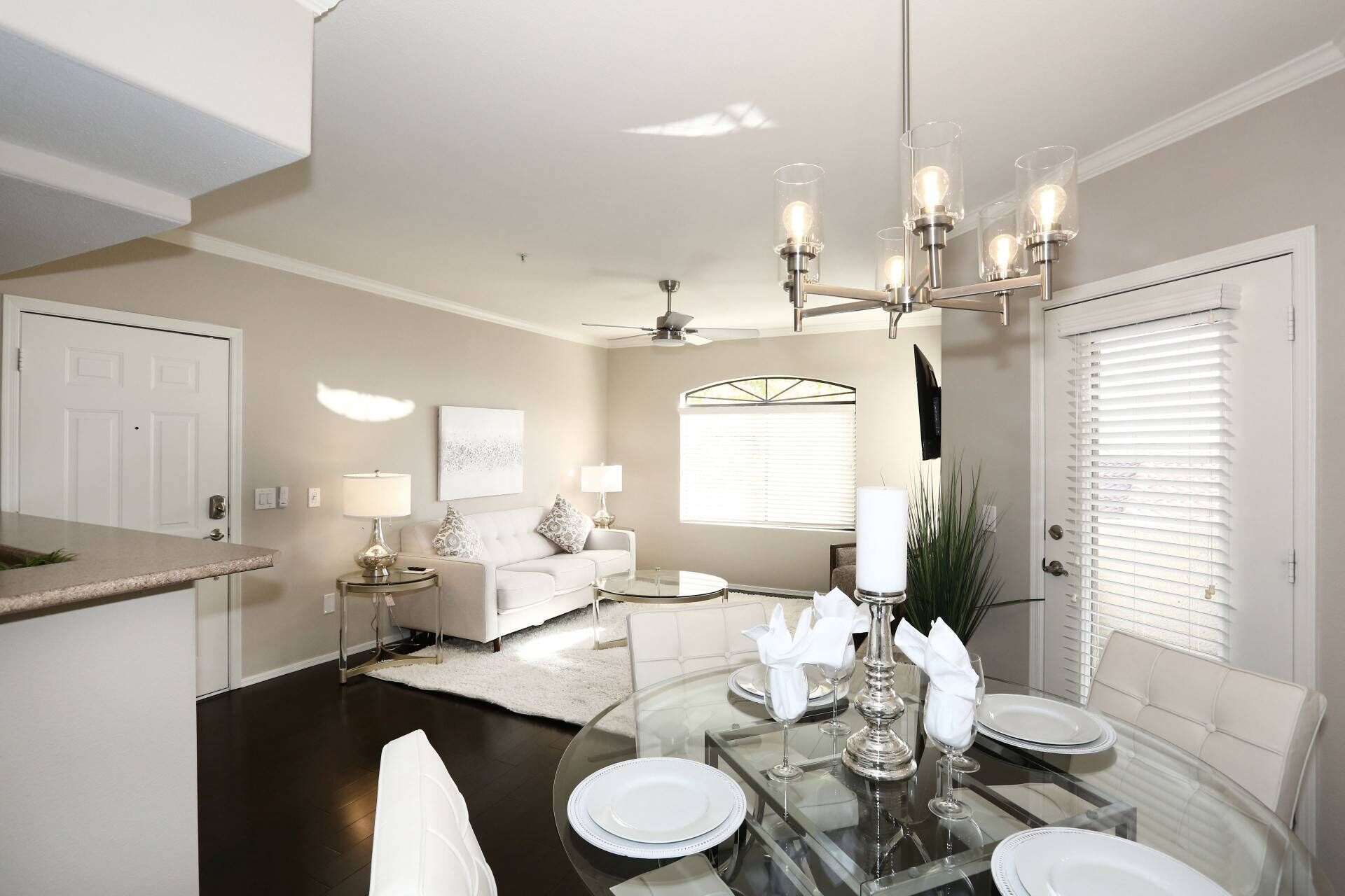 Free Golf! Resort Style Condo In Ideal Location! Heated Pool/spa/gym, Wifi, Near Shopping & Dining! - Scottsdale, AZ