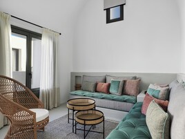 Village Suite Jetted Tub | Minibar, secretária, quartos insonorizados, Wi-fi grátis 