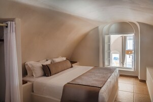 Suíte premium | Frigobar, escrivaninha, quartos à prova de som, Wi-Fi de cortesia