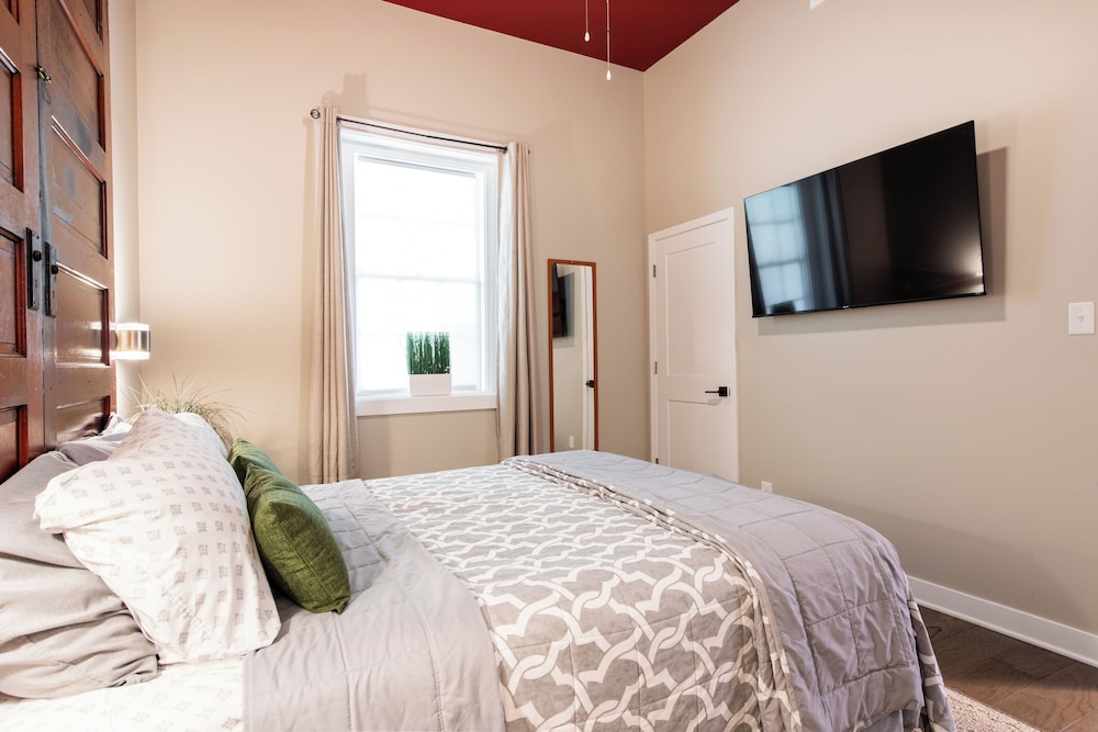 Updated Shotgun Home In Gtown!- 4 Miles Fm Churchill Downs! W/private Parking! - Sapporo