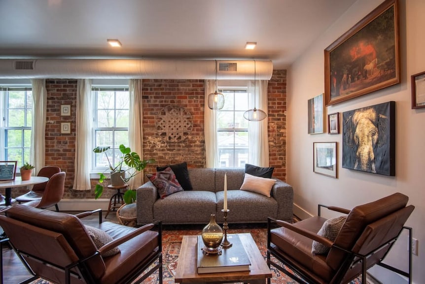 Thompson 212 · Thompson Block Loft - Modern And Historic - Ypsilanti, MI