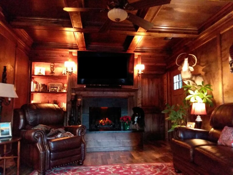 Sleeps 6 With Garden/bar - 米爾頓