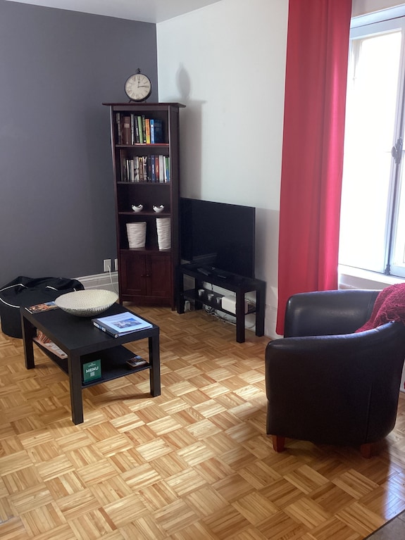 Old Quebec's Historic District. 1-bedroom Apartment, Sleeps 4 - Quebec City