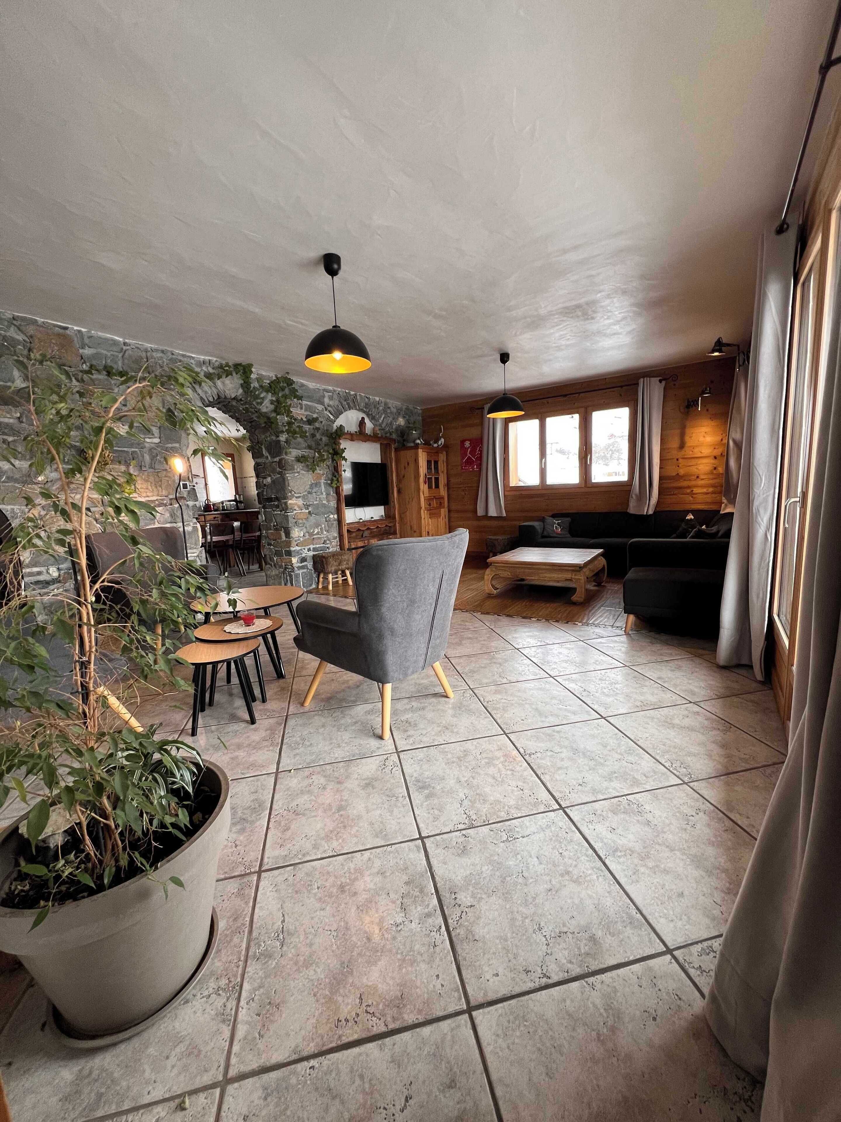 Grand Chalet 220 M²  14 Pers. | Face Aux Pistes | Commerce à Pied | Albiez - Savoie