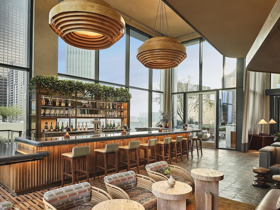 3 bares/lounges, este bar de cocktails