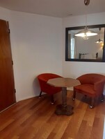 Quarto triplo luxo | Wi-Fi, roupa de cama