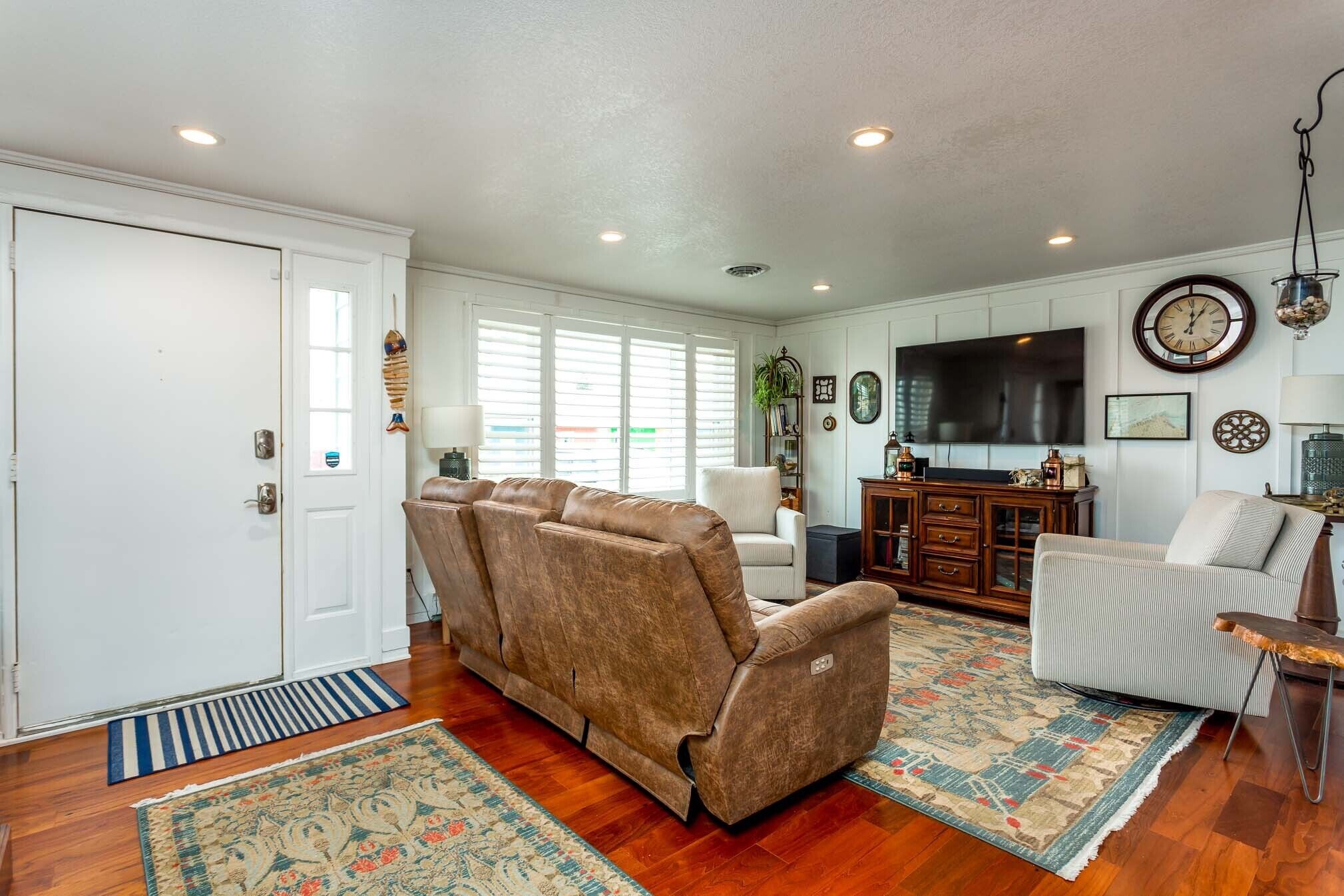 Beautiful Sandusky Bay House With Private Lagoon For Swimming, Kayaking ,Boating - Sandusky, OH