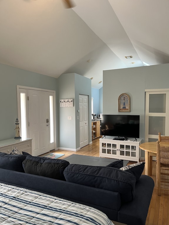 Moonlight Beach Bungalow 2 Blocks To Lake Michigan Beach! - Union Pier, MI