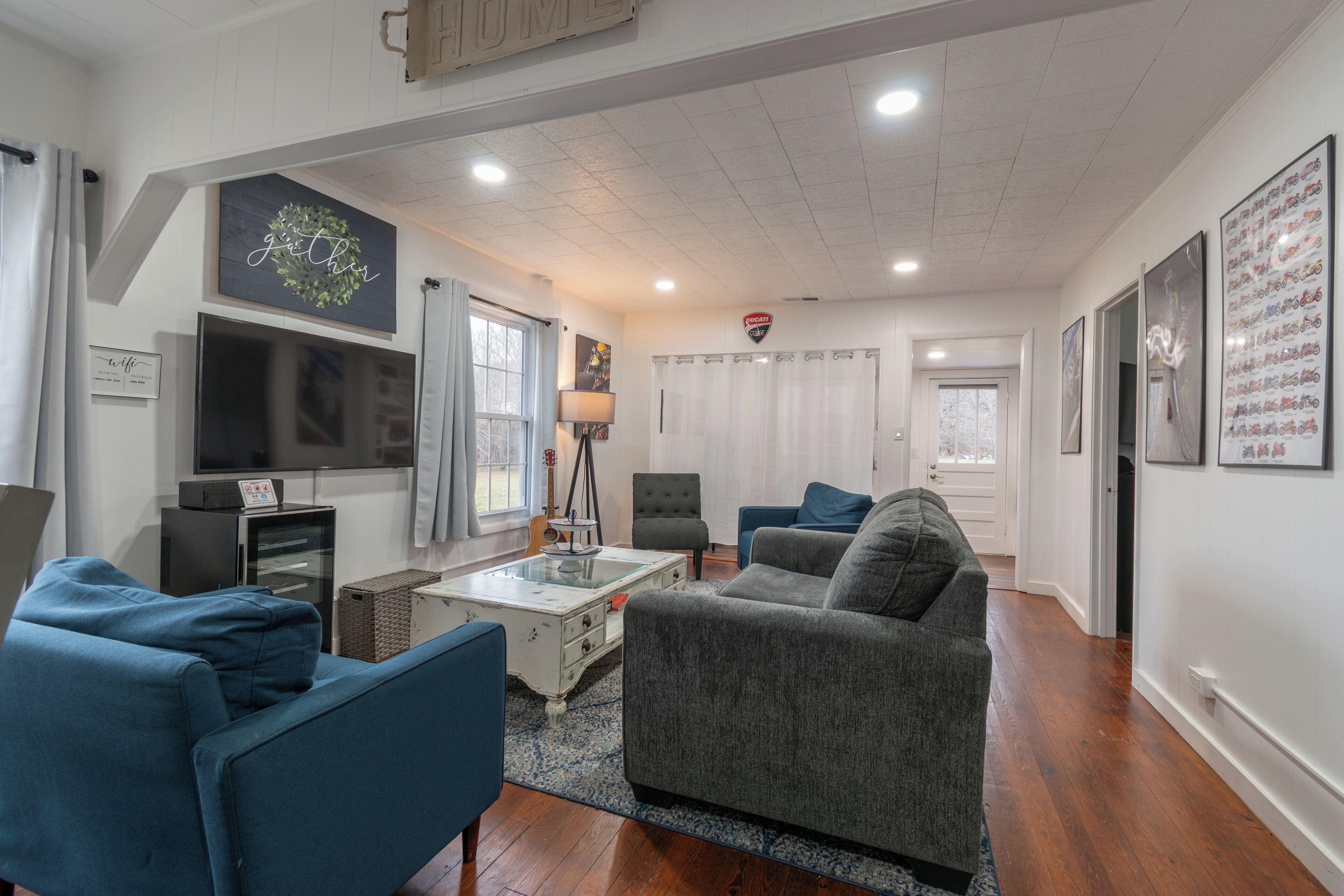 Motorcycle & Cars Friendly Cabin Near Tail Of The Dragon, Pet-friendly, Sleeps 8 - Robbinsville, NC