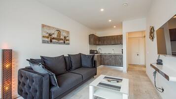 Estúdio Signature | Sala de estar | Smart TV, consola de videojogos, Netflix, filmes em estreia