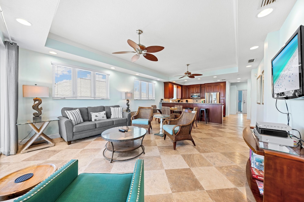 A Somewhere Is Here By Beachside Management - Siesta Key, FL