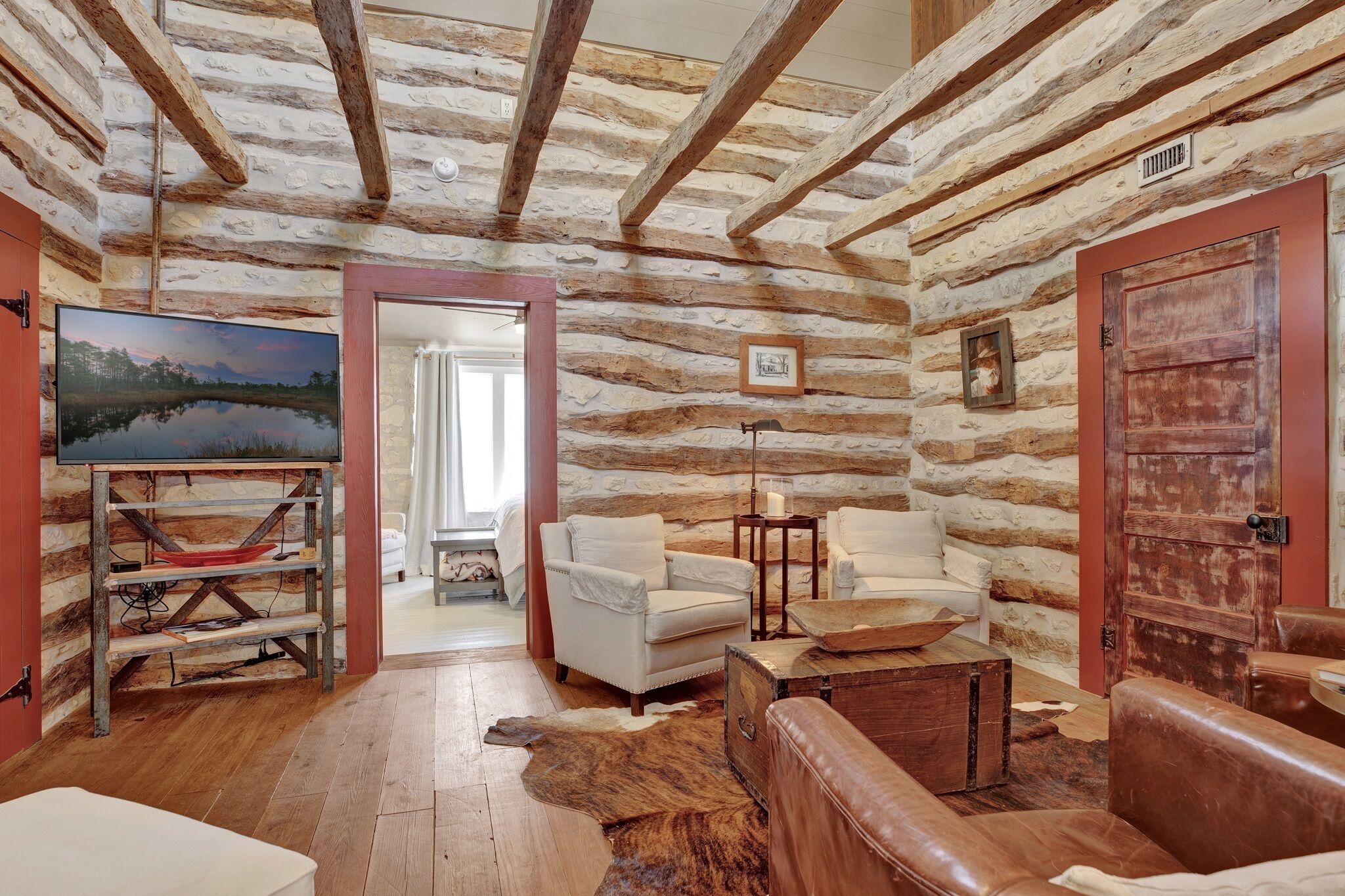 *Walkable* 1 Blk 2 Main Hot Tub Firepit Ev Charger - Fredericksburg, TX