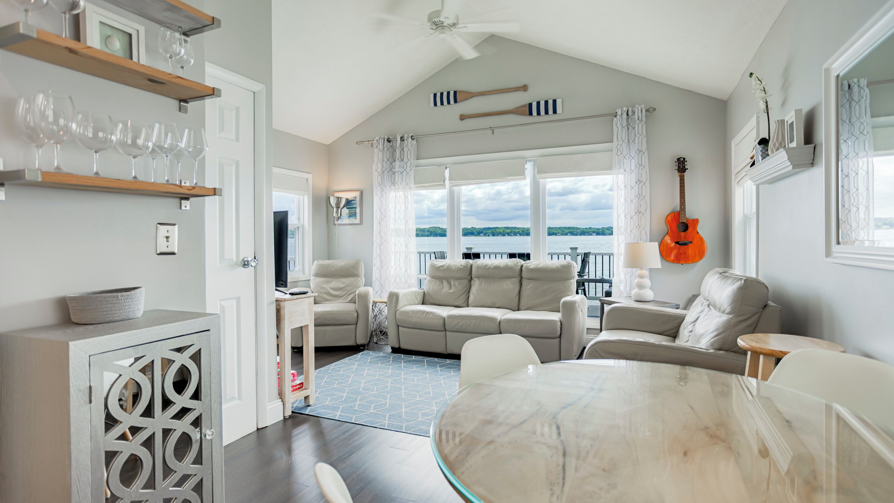 Petit Retreat: The Sweetest Thing On Cayuga Lake! - Seneca Falls, NY