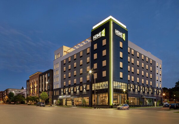 Home2 Suites By Hilton Minneapolis University Area - Minneapolis, MN