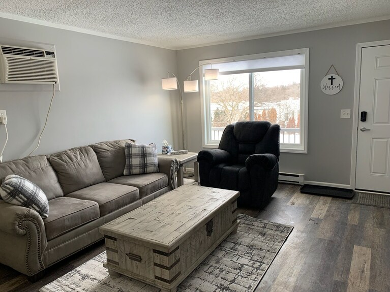 Adventure Acres- Suite B2 - Holly Recreation Area, Holly