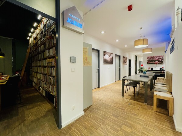 Jc&blue Guesthouse - Hostel - Frankfurt