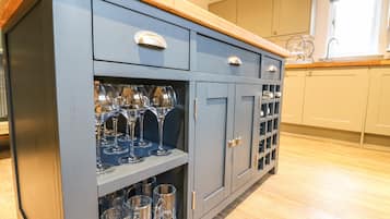 Casa de Campo | Cozinha privada | Um frigorífico, uma chaleira elétrica, uma torradeira