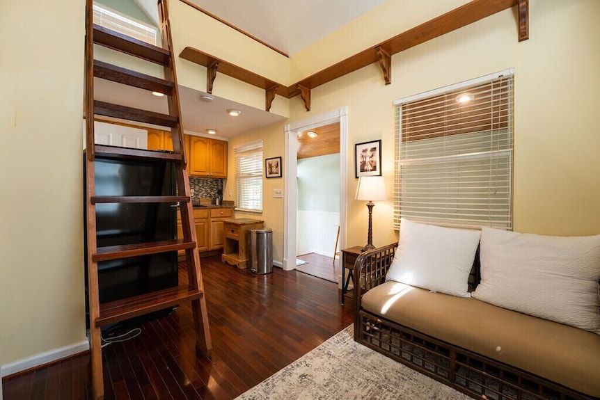 Be Still- 4 Bedroom, 3 Bath With Pool & Guest Cottage - Key West, FL