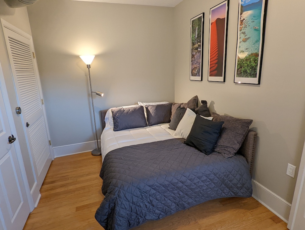 Gorgeous 2br Downtown Condo Near Everything! - Tennessee