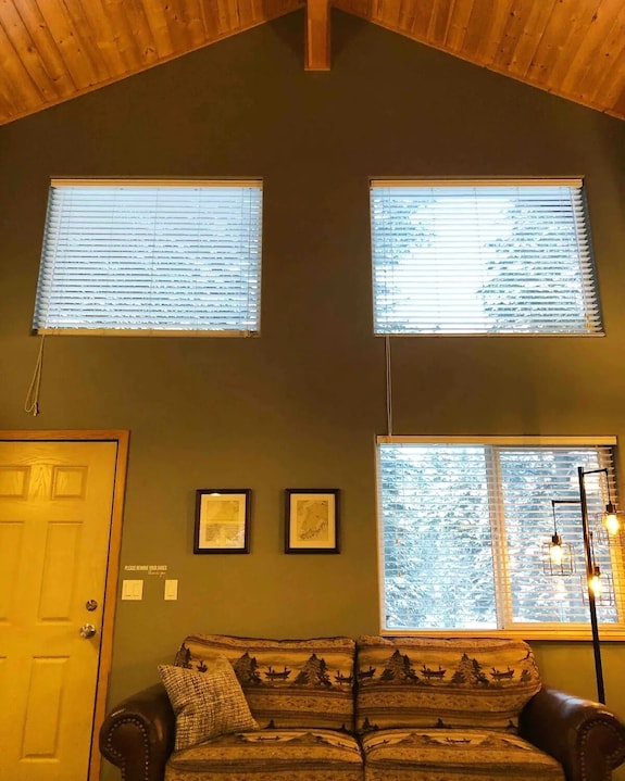 Private Cabin With Open Loft - Sleeps 3-6 - Seward